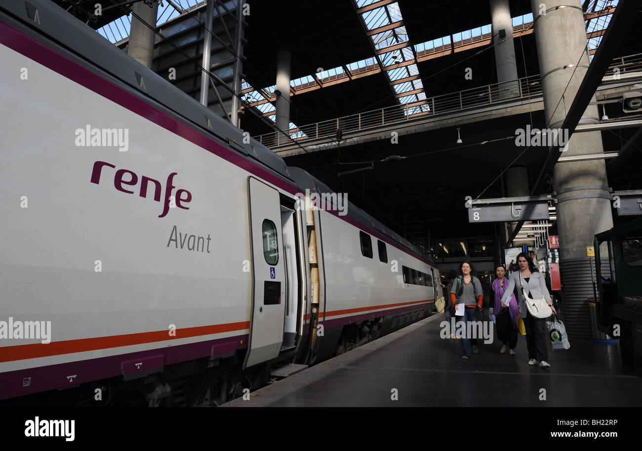 Renfe train hi-res stock photography and images - Alamy