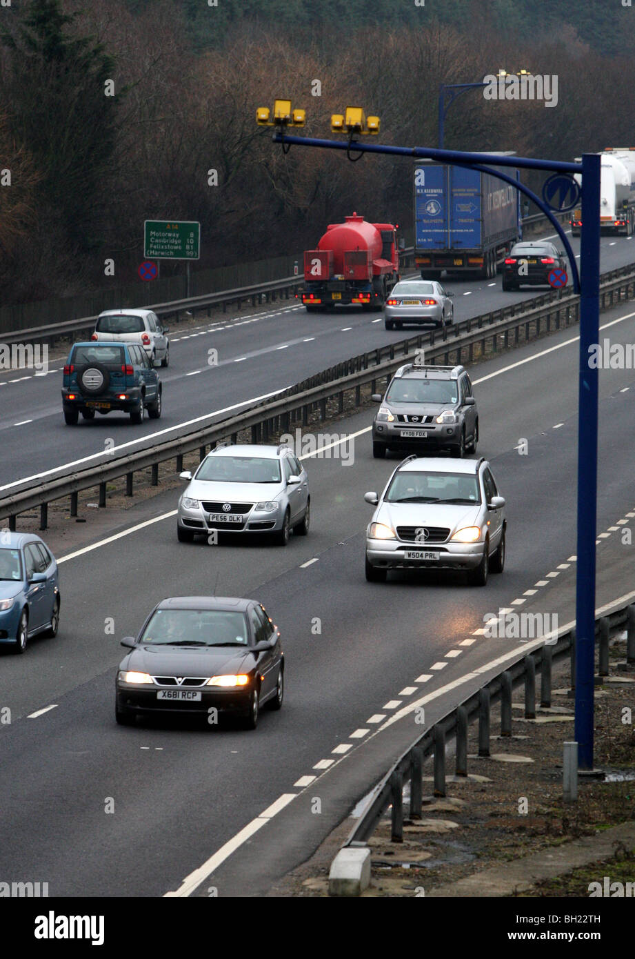 AVERAGE SPEED CAMERAS ON THE A14 IN CAMBRIDGESHIRE Stock Photo - Alamy