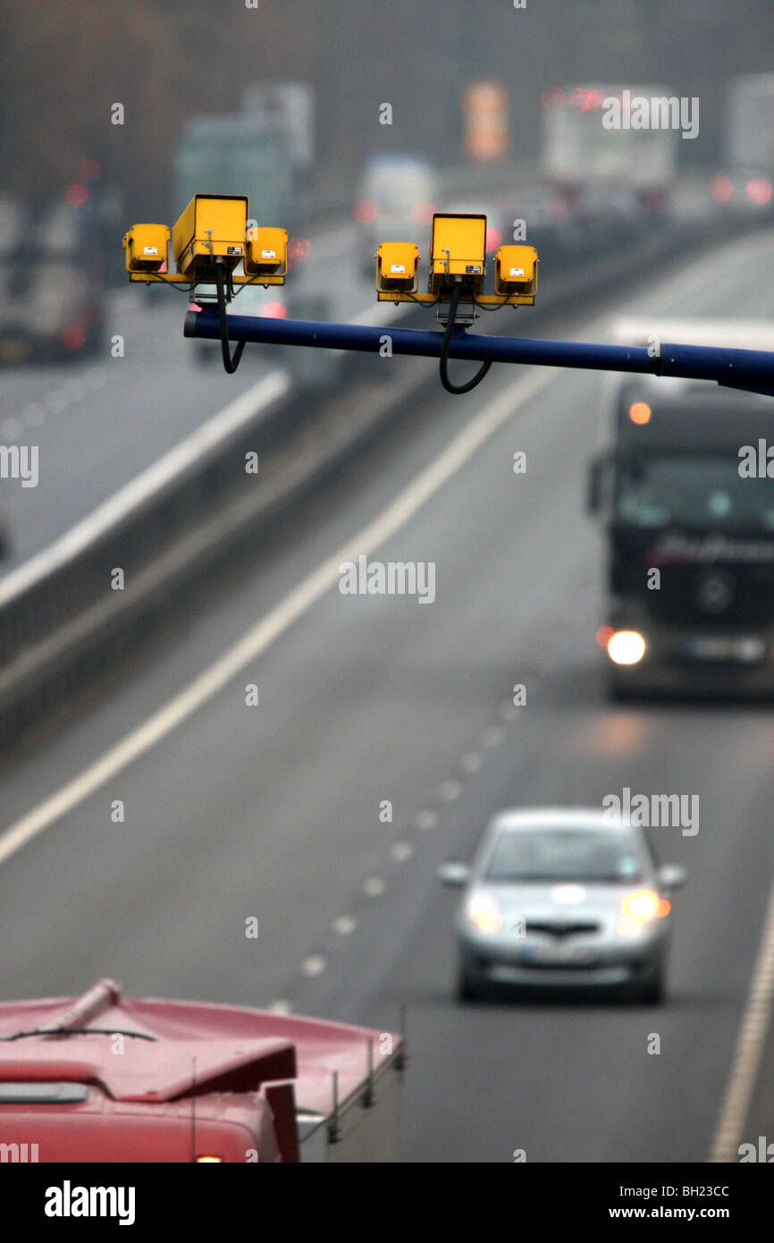 AVERAGE SPEED CAMERAS ON THE A14 IN CAMBRIDGESHIRE Stock Photo - Alamy