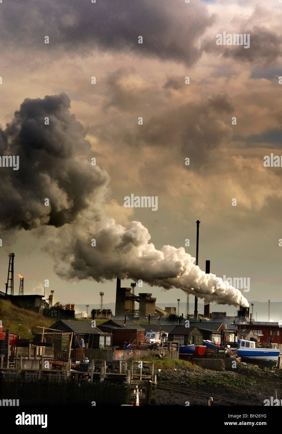 Factory smoke house hi-res stock photography and images - Alamy