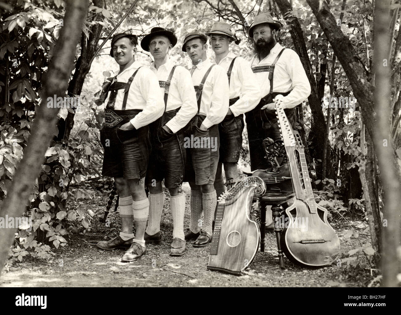 Five Man Alpine String Band Stock Photo - Alamy