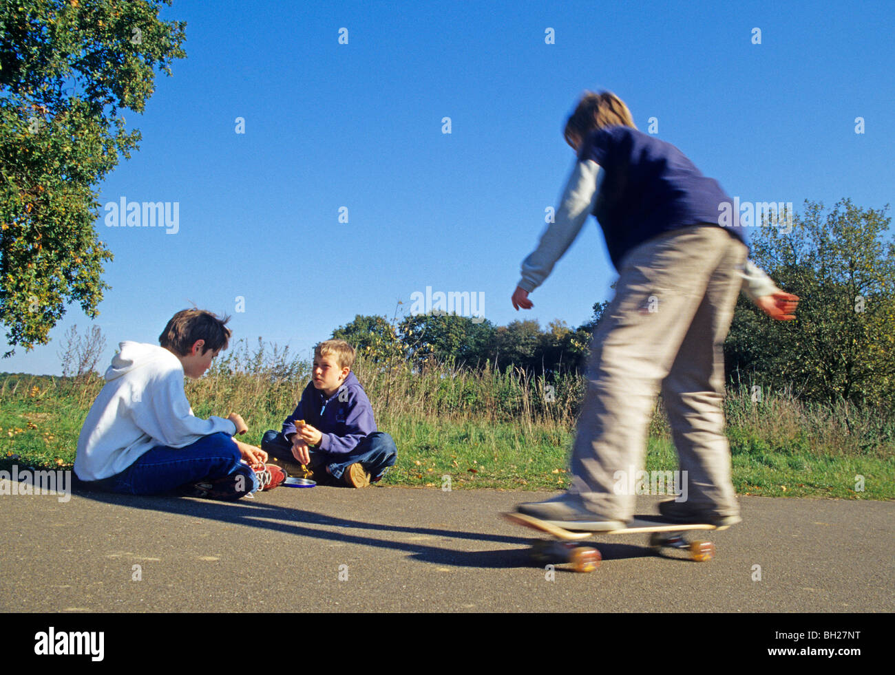 Kid skateboard break hi-res stock photography and images - Alamy