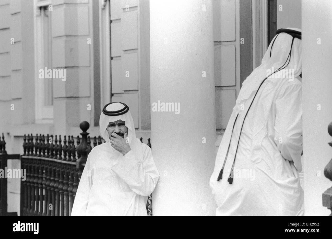 Arab man men hi-res stock photography and images - Alamy