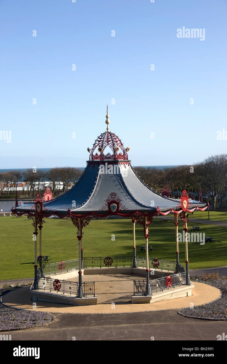 Pathway to bandstand hi-res stock photography and images - Alamy