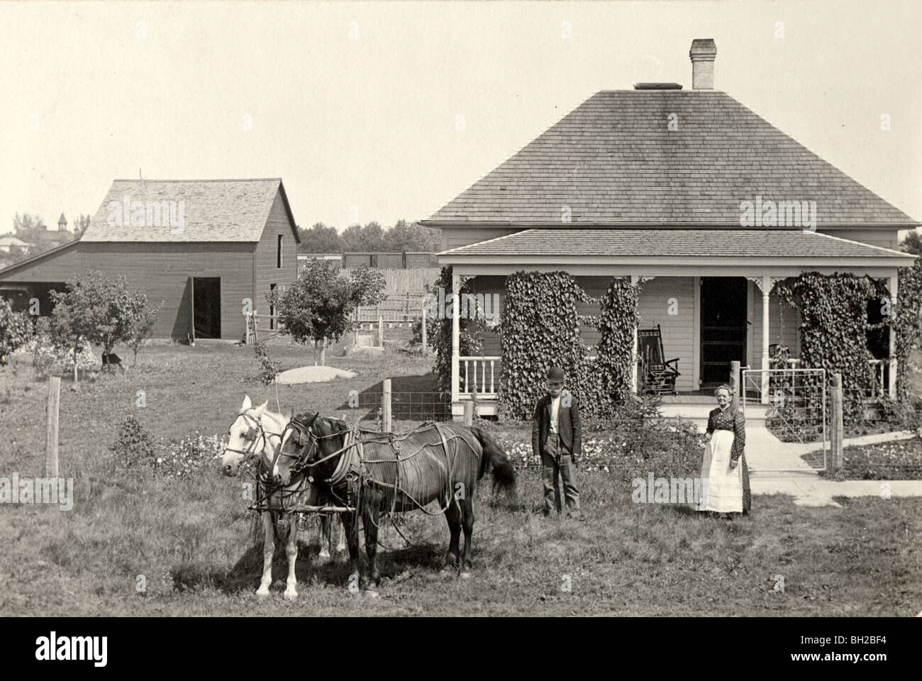 Farm 1900s hi-res stock photography and images - Alamy