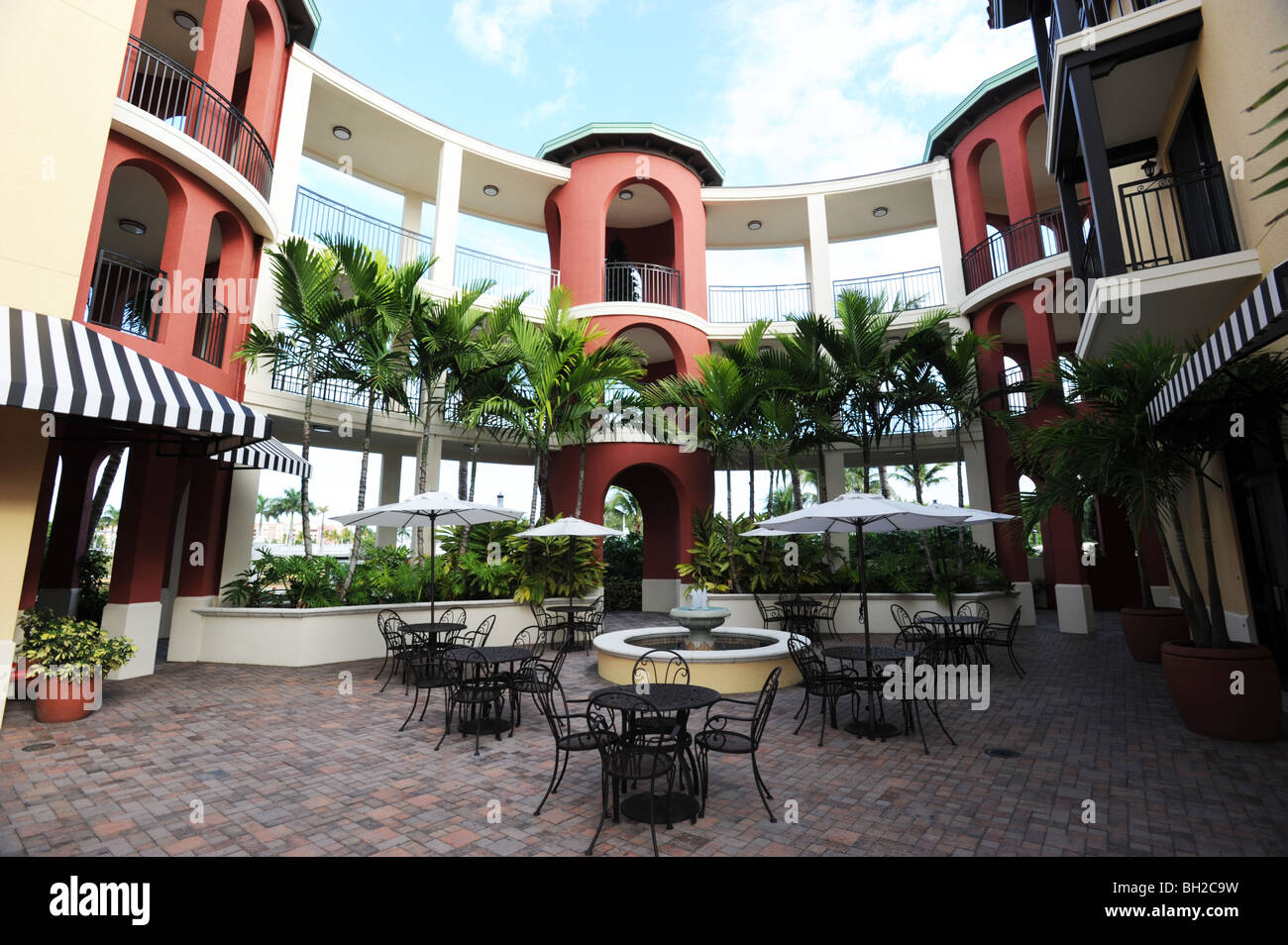 Florida Naples Bay Resort High Resolution Stock Photography and Images ...