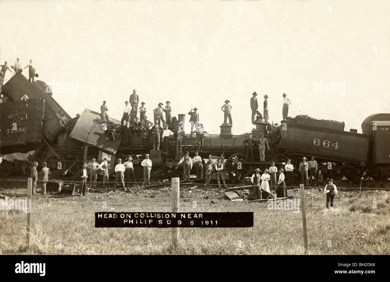 Accident disaster train crash rail hi-res stock photography and images ...