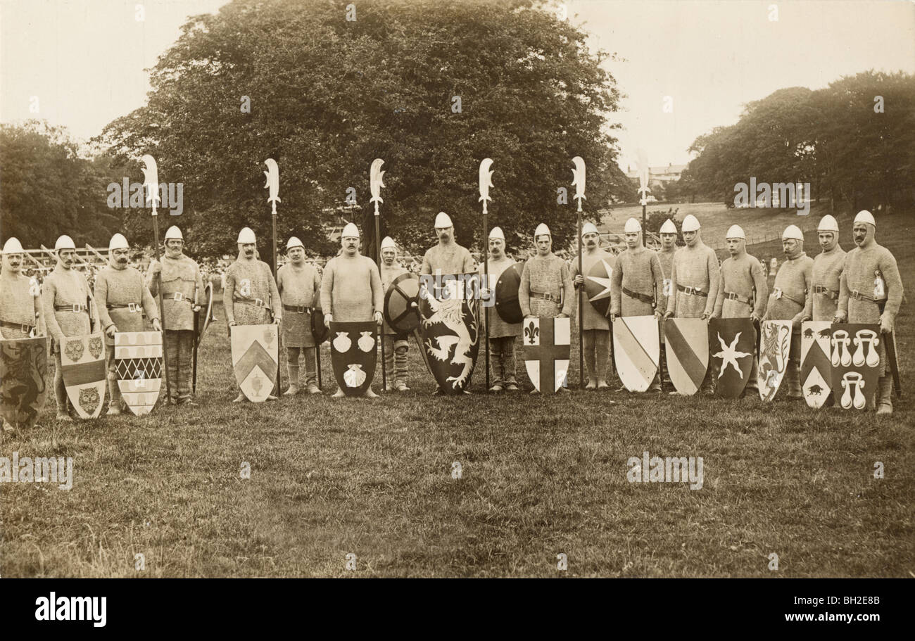 Men in medieval knight hi-res stock photography and images - Alamy
