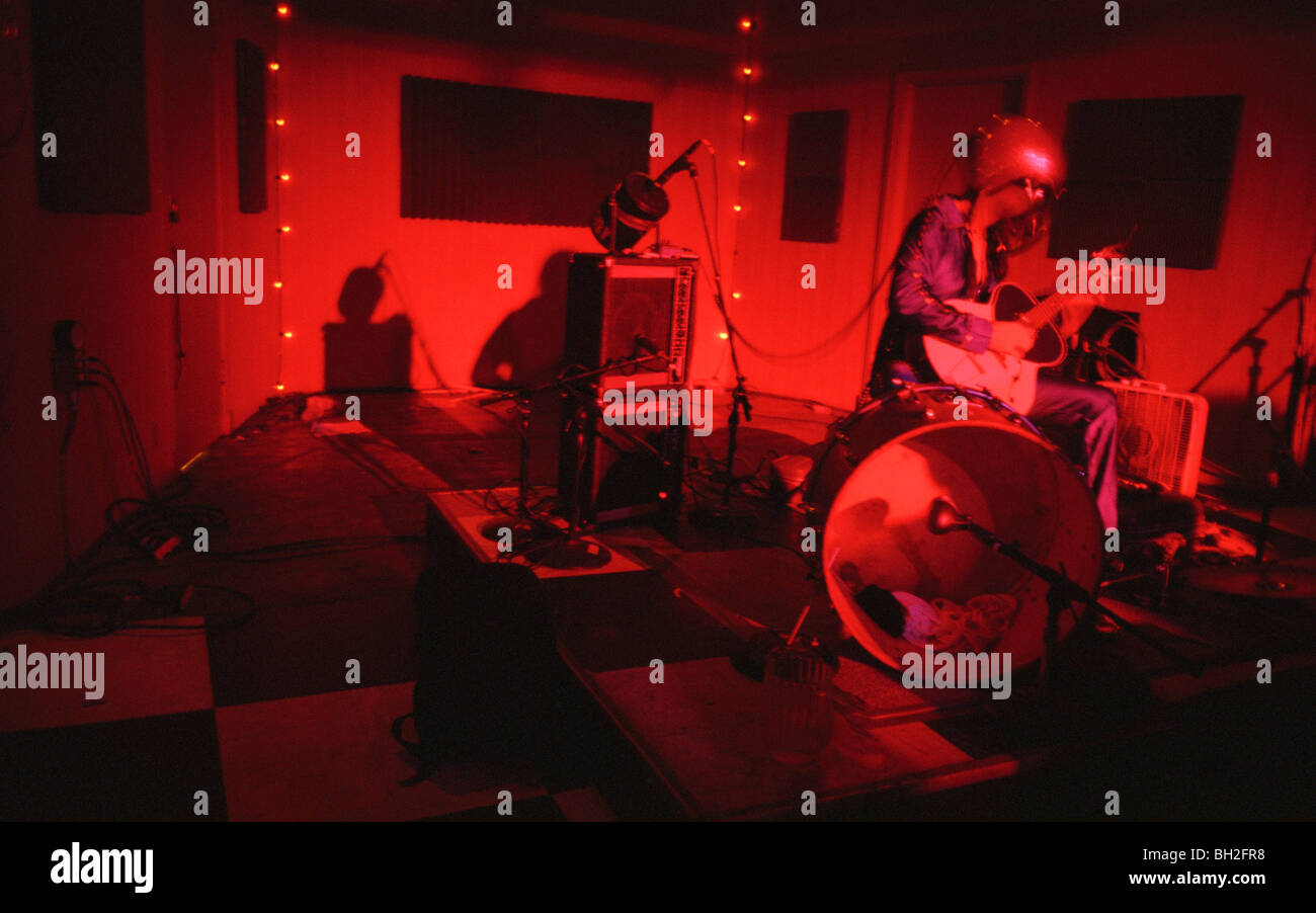 Bob log iii band performs hi-res stock photography and images - Alamy