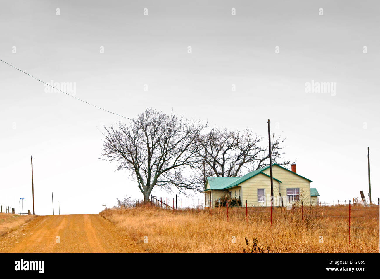 Farm scenes of rural America with rustic barns, charming homes ...