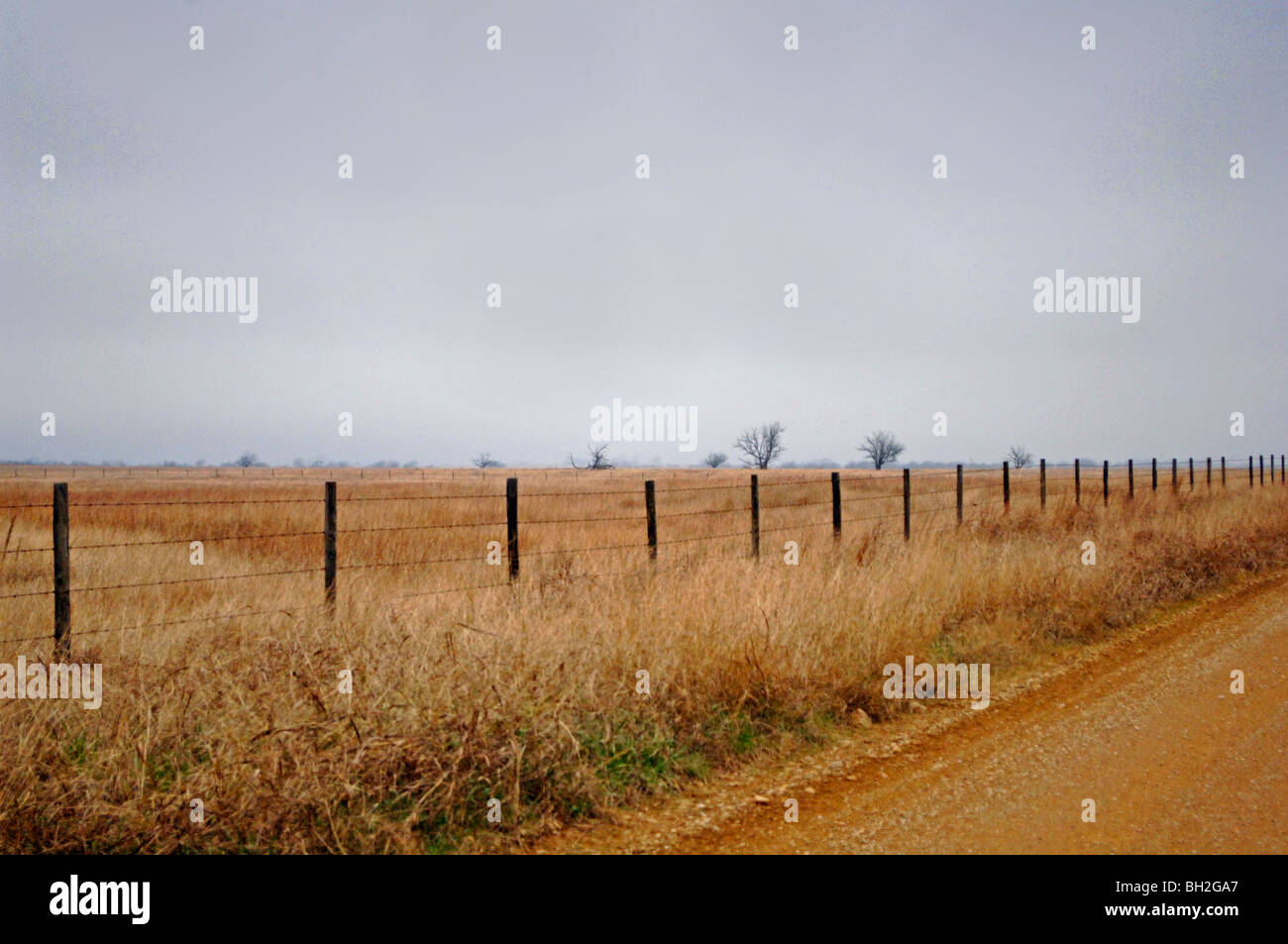 Farm scenes of rural America with rustic barns, charming homes ...