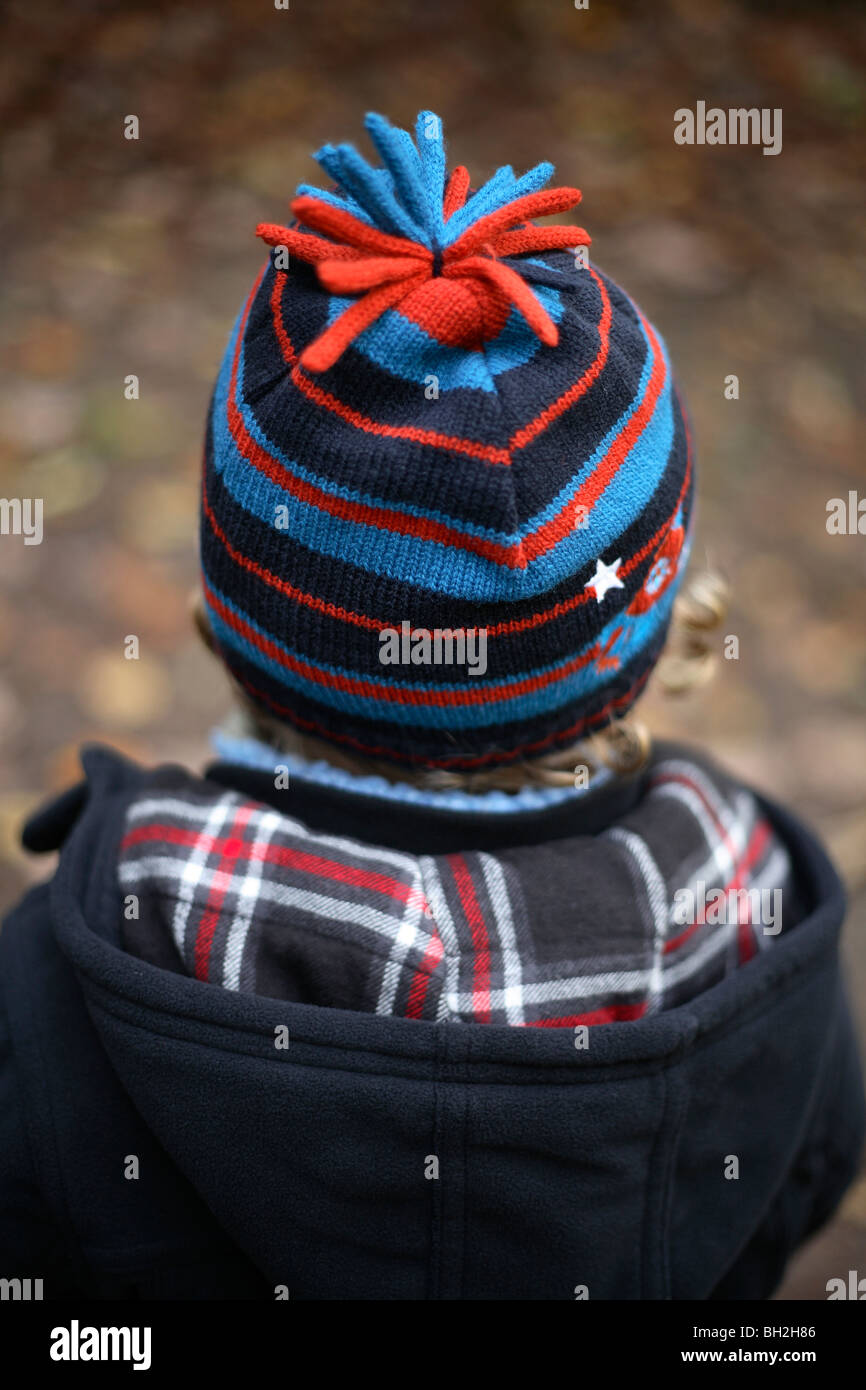 Boy wearing woolly hat hi-res stock photography and images - Alamy