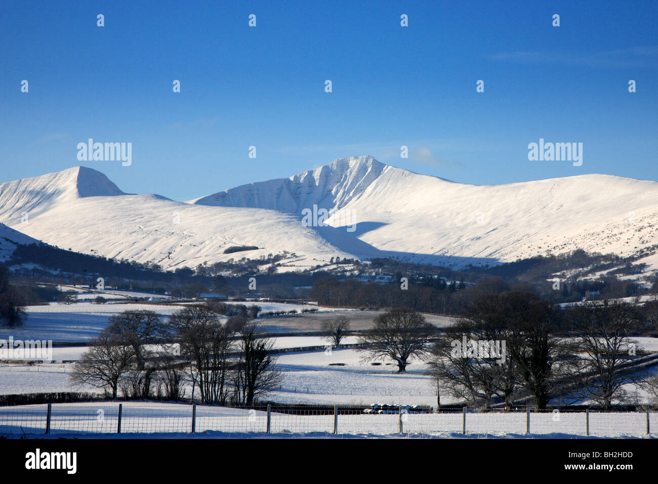 Cribyn & Pen y Fan, Brecon Beacons, Wales, UK Stock Photo - Alamy