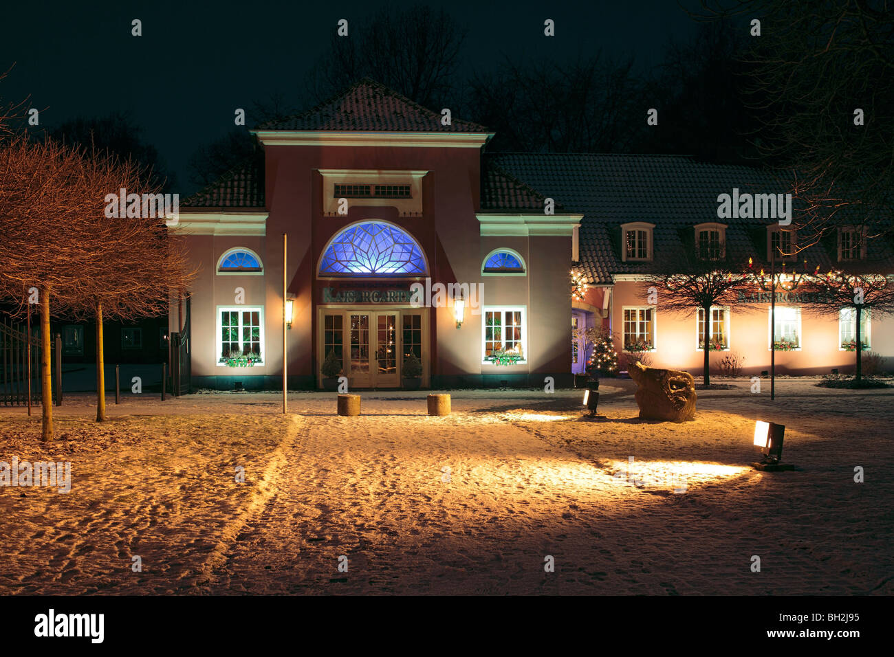 Schlossrestaurant hi-res stock photography and images - Alamy