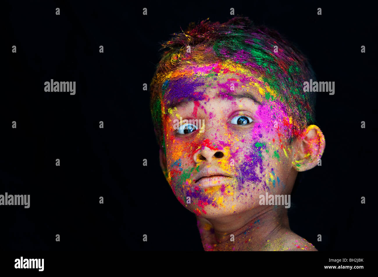 Face covered in black paint hi-res stock photography and images - Alamy