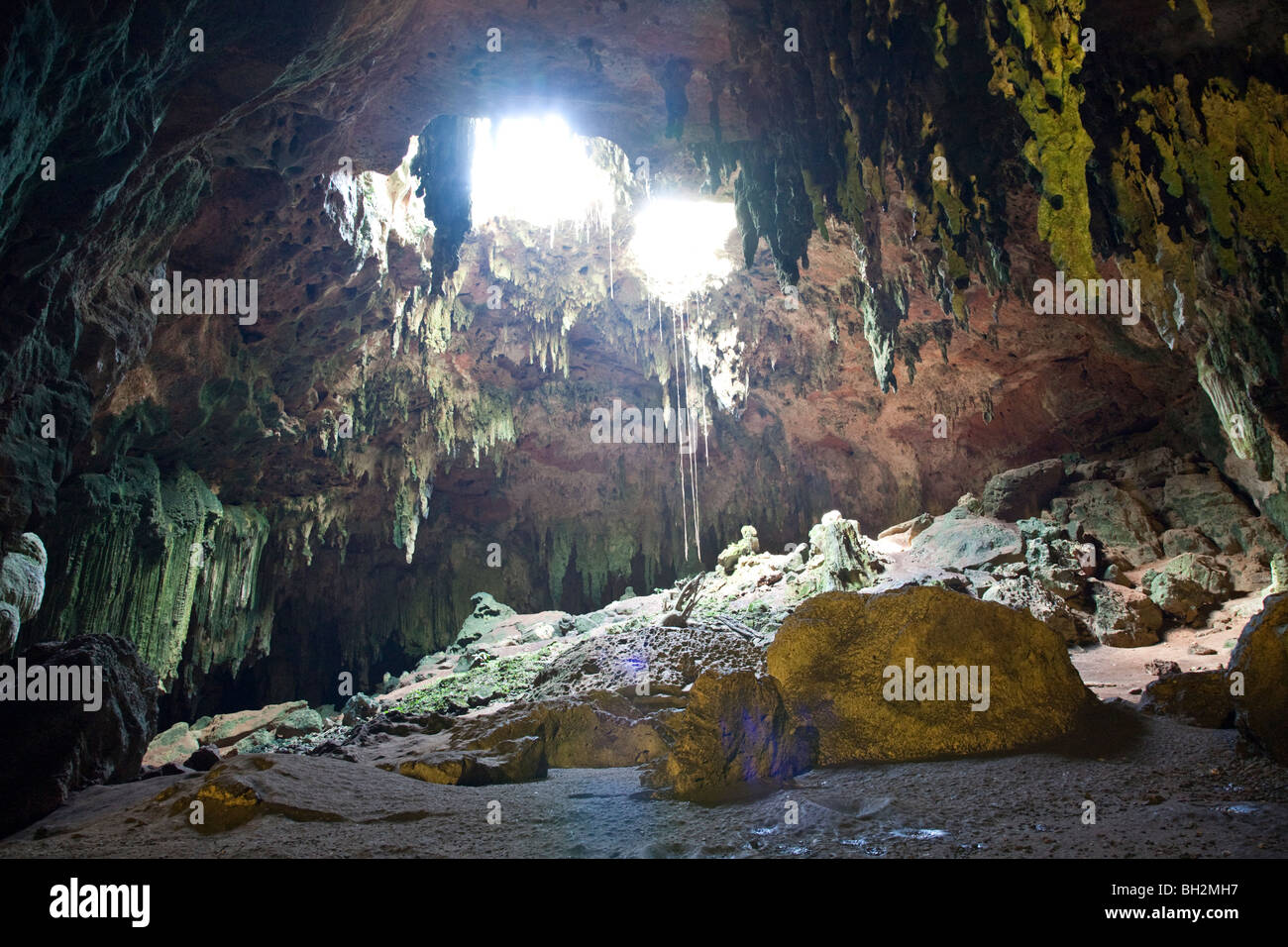 Loltun caverns in yucatan mexico hi-res stock photography and images ...