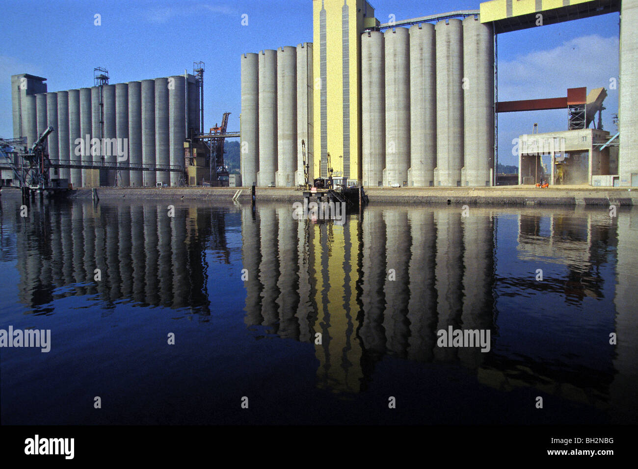 SILO ON THE PORT OF ROUEN Stock Photo - Alamy