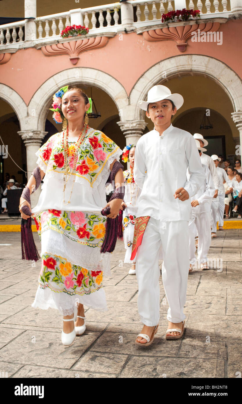 The Jarana is the typical dance of Yucatan, with its origins in a blend ...