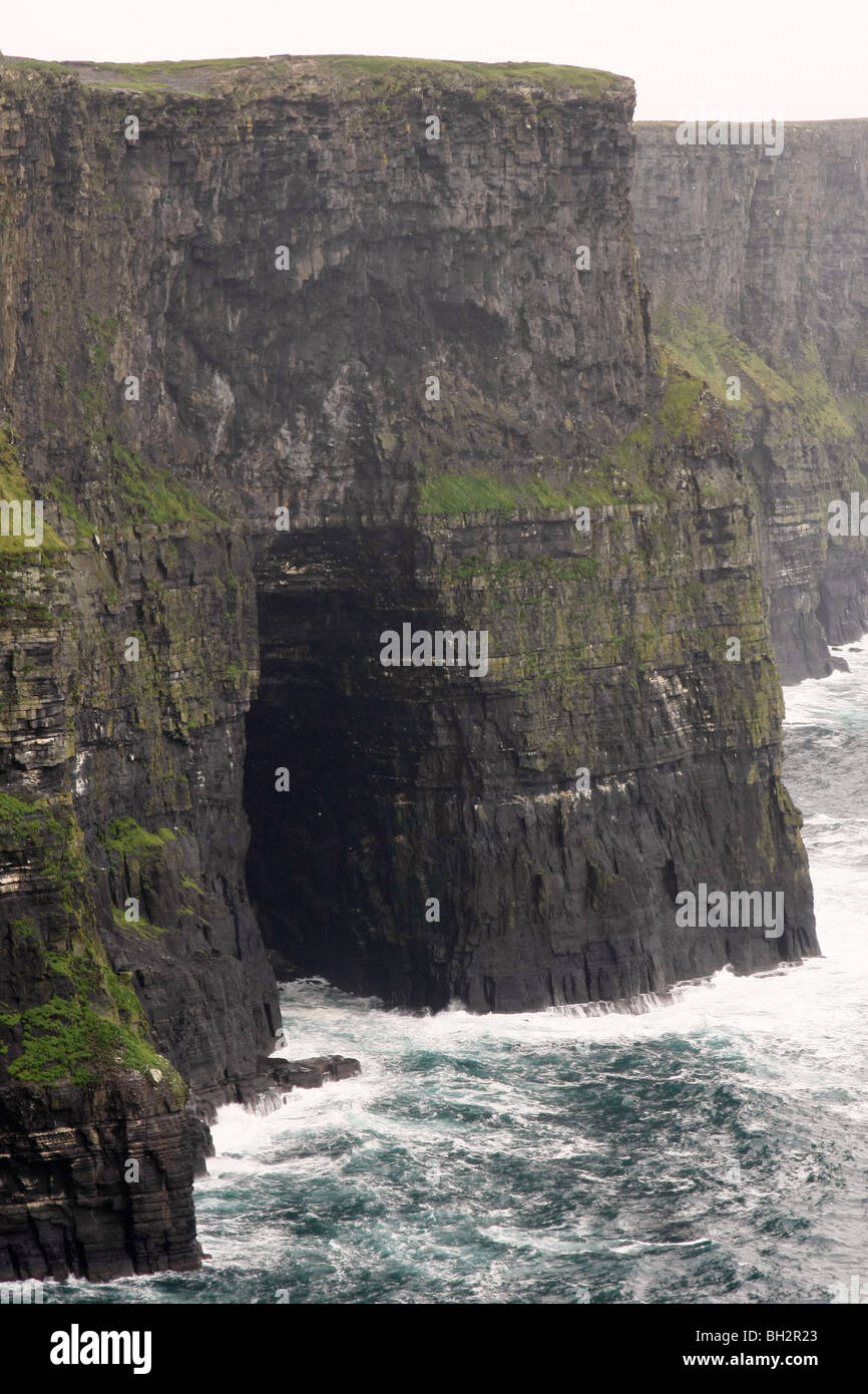 The Cliffs of Moher, County Clare, Eire Stock Photo - Alamy