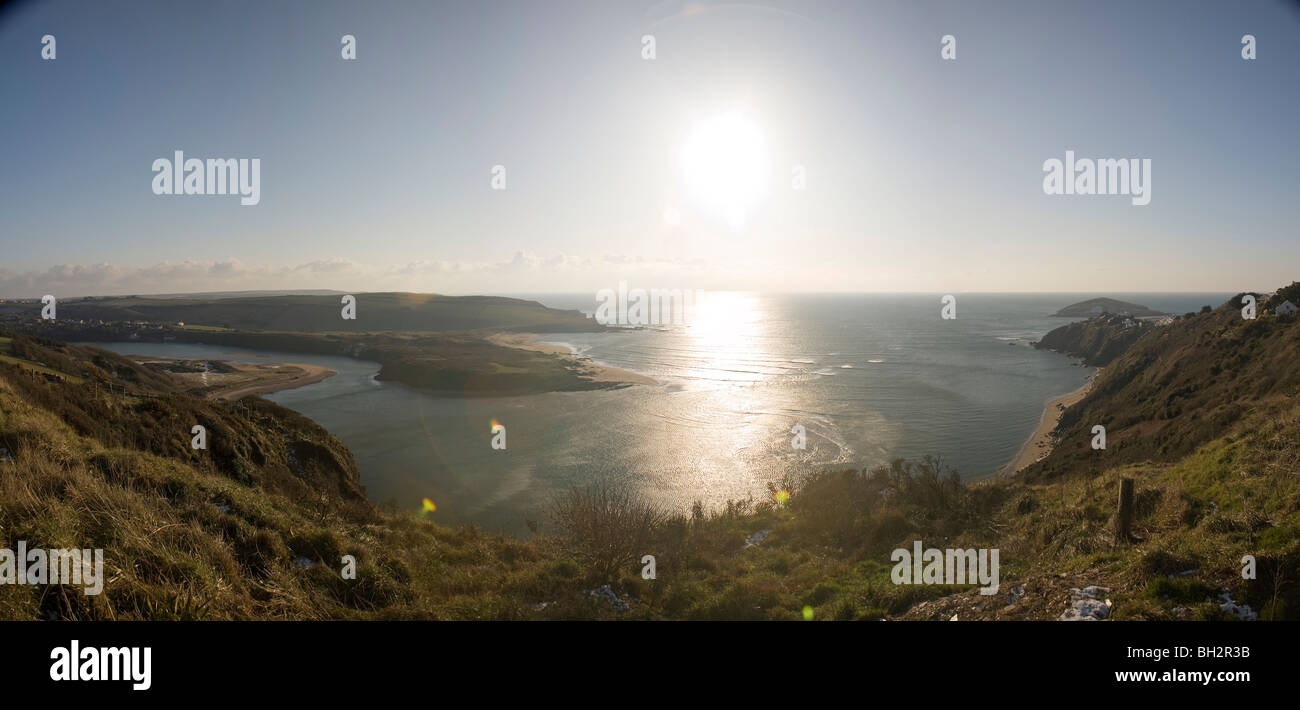 River flowing sea avon hi-res stock photography and images - Alamy