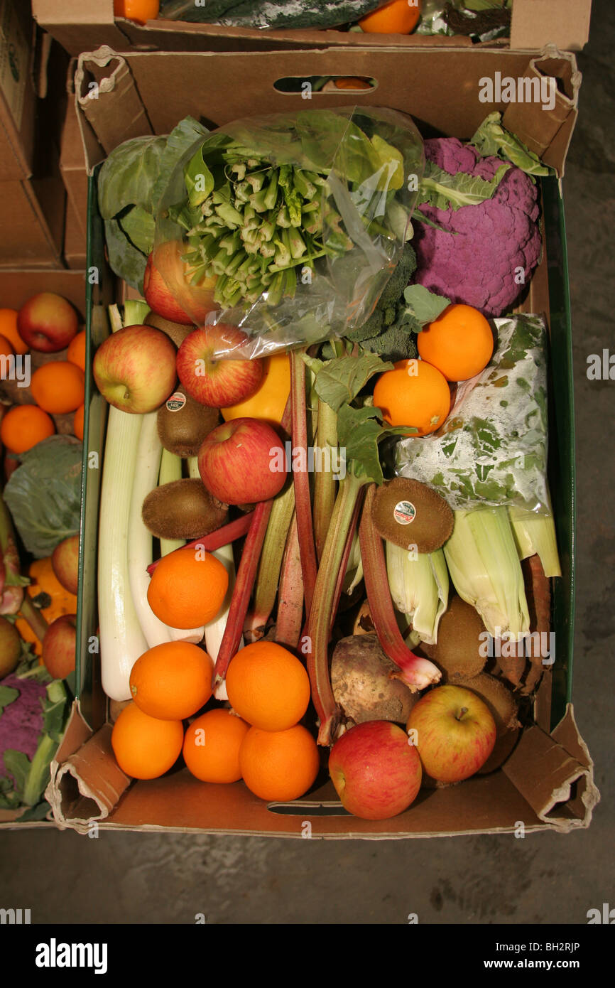 Box of Organic produce Stock Photo - Alamy