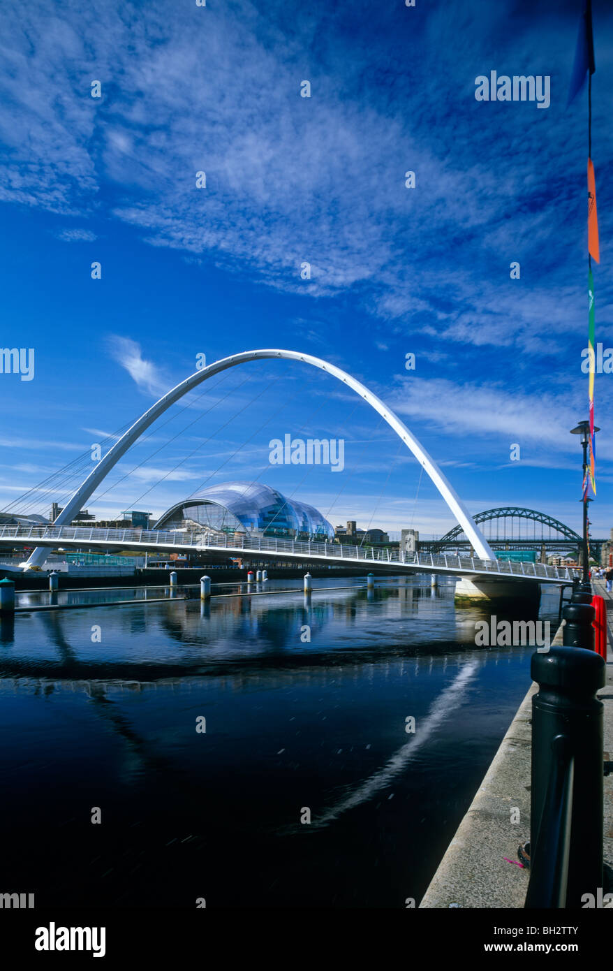 A view of the Gateshead Millennium Bridge and the Sage Gateshead seen ...