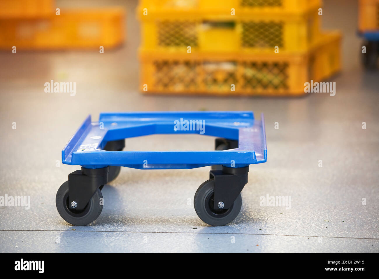 Dolly with boxes hi-res stock photography and images - Alamy