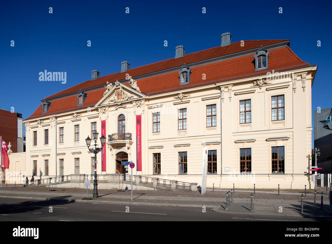 Collegienhaus building, entrance to the Jewish Museum of Berlin ...