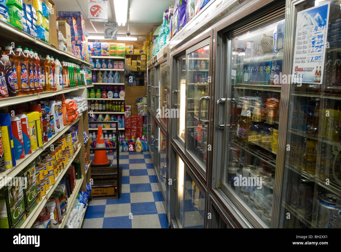 A Dominican bodega in the Washington Heights neighborhood of New York ...