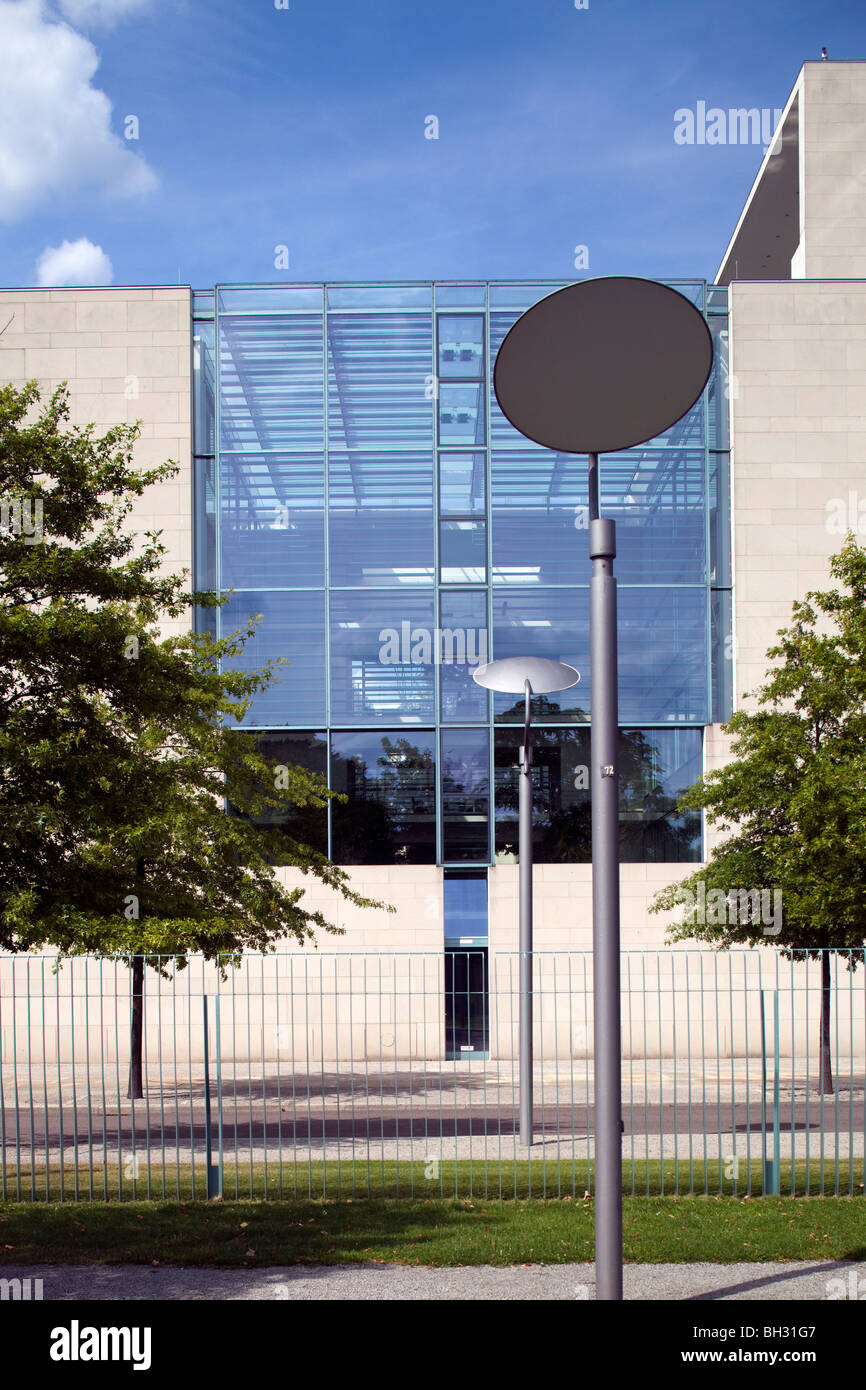German chancellery building hi-res stock photography and images - Alamy