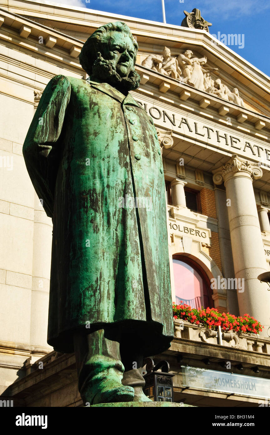 Statue of Henrik Ibsen outside the National Theatre (Nationaltheatret ...