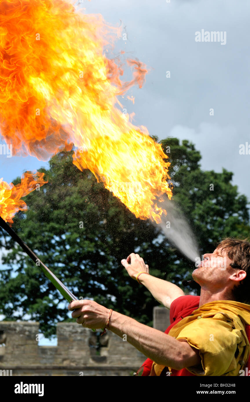 Fire eater hi-res stock photography and images - Alamy