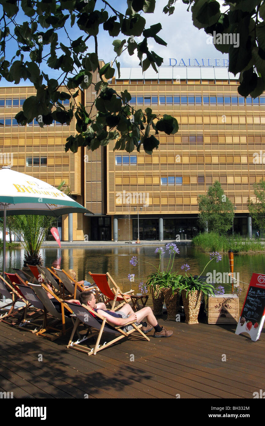 DAIMLER CHRYSLER BUILDING BY RENZO PIANO NEAR THE POTSDAMER PLATZ ...