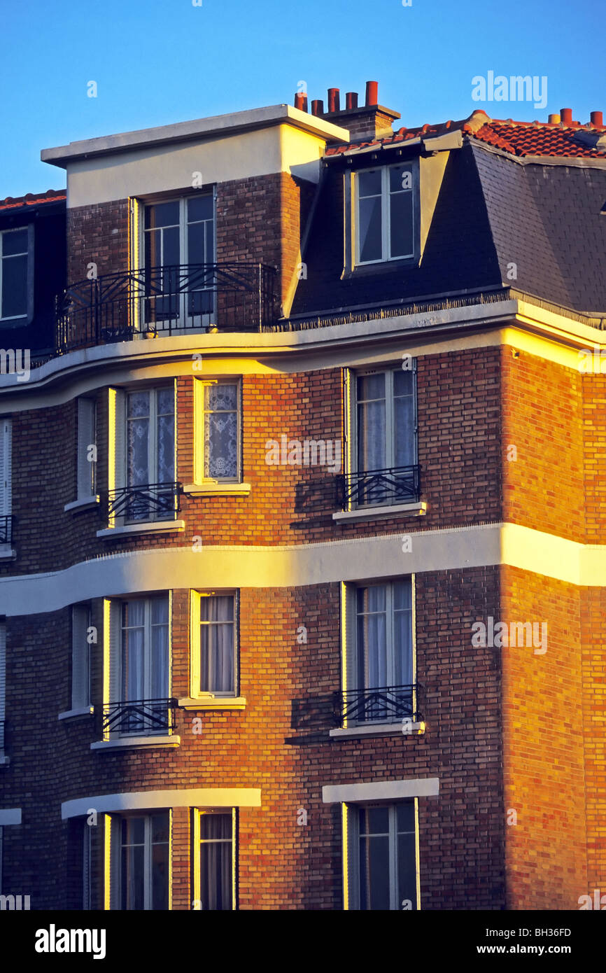Building from the 1950s hi-res stock photography and images - Alamy