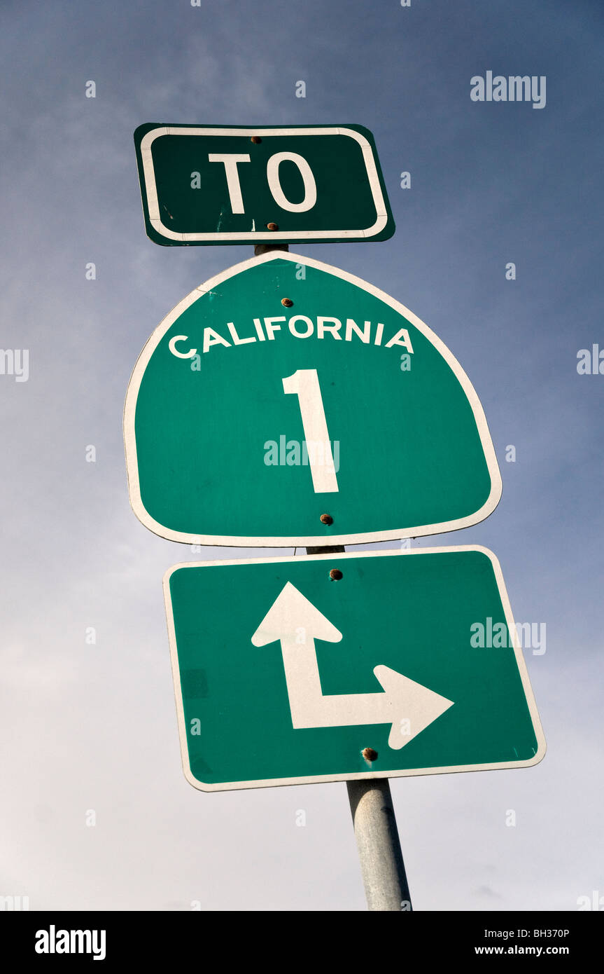 California 1 road sign hi-res stock photography and images - Alamy