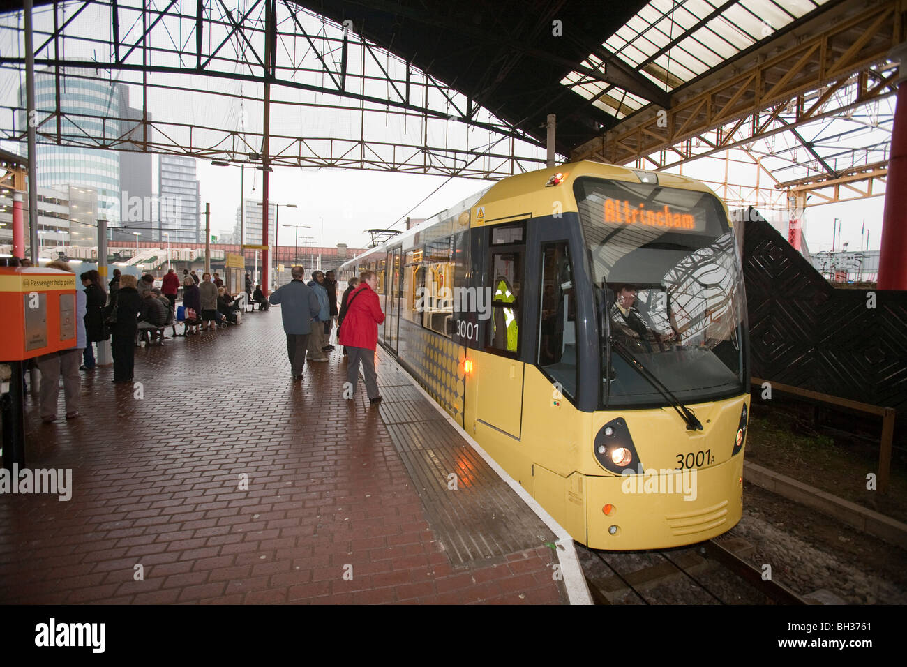 Manchester trams hi-res stock photography and images - Alamy