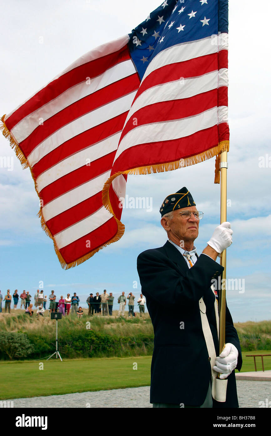 D day commemoration hi-res stock photography and images - Alamy