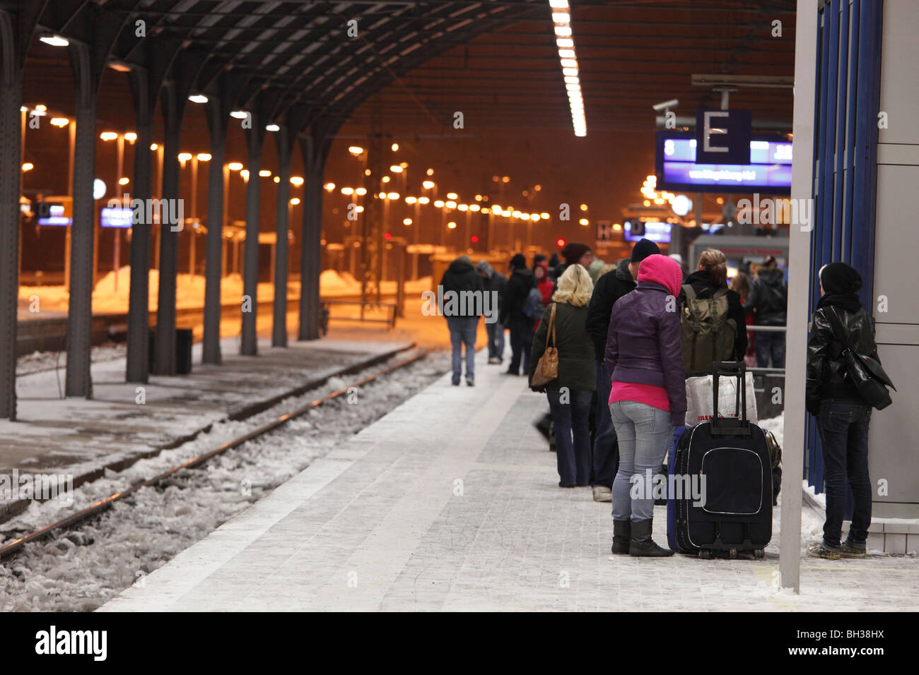 Delayed train hi-res stock photography and images - Alamy