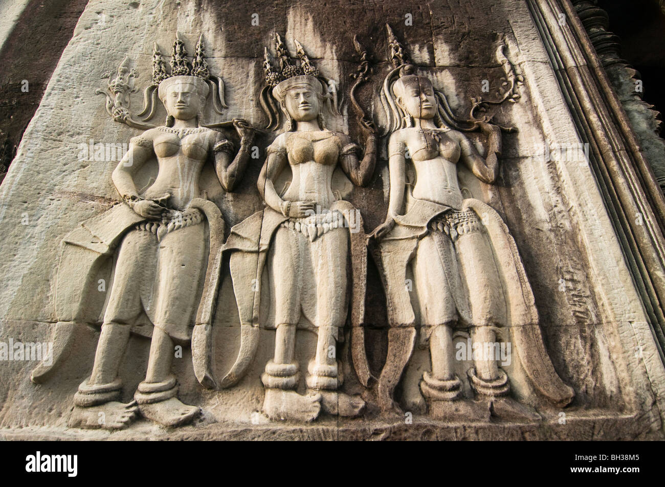 bas relief art inside the ancient Khmer temples of Angkor Wat in ...
