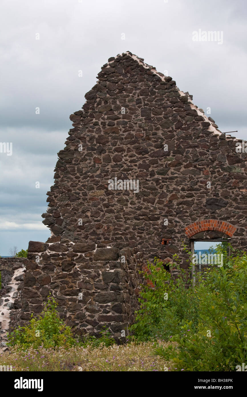 Ruins of American abandoned old stone house Michigan MI images pictures ...