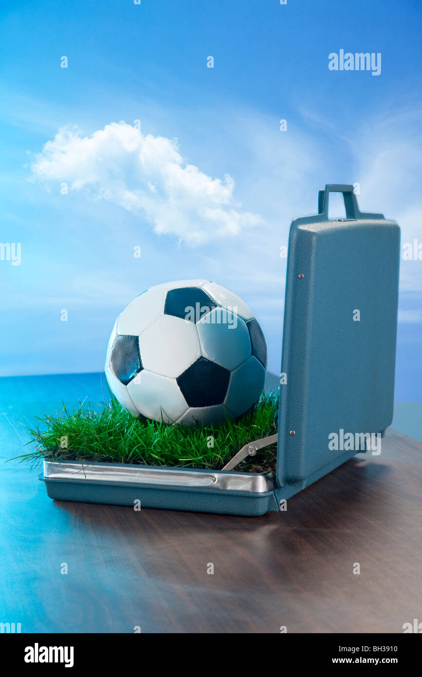 Inside soccer ball hi-res stock photography and images - Alamy