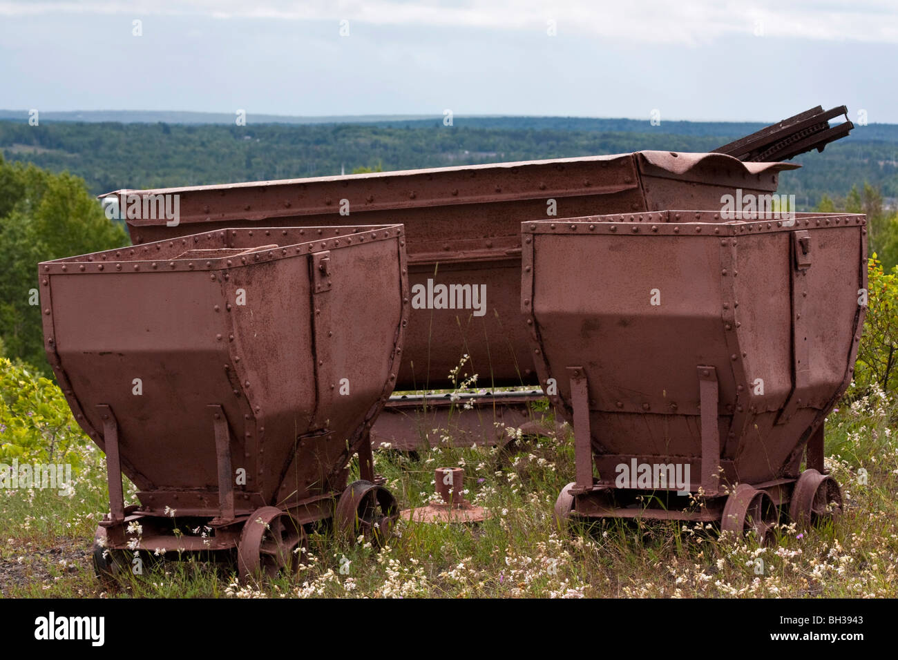 Metal machines hi-res stock photography and images - Alamy