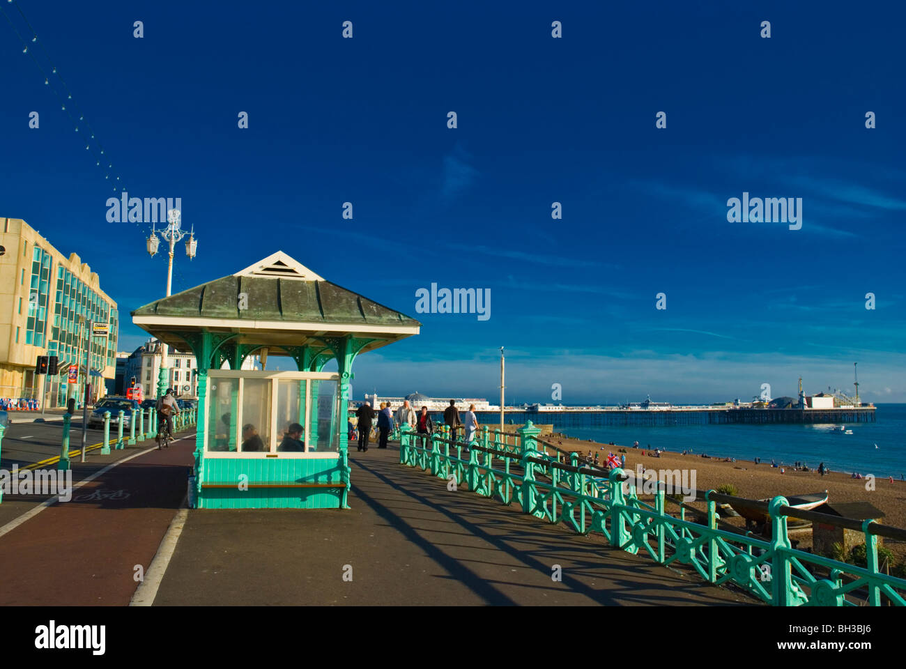 Bus stop shelter King's Road seafront central Brighton England UK ...