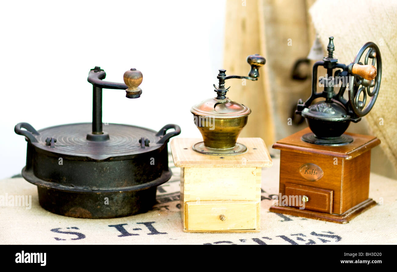 Antique grinders hi-res stock photography and images - Alamy