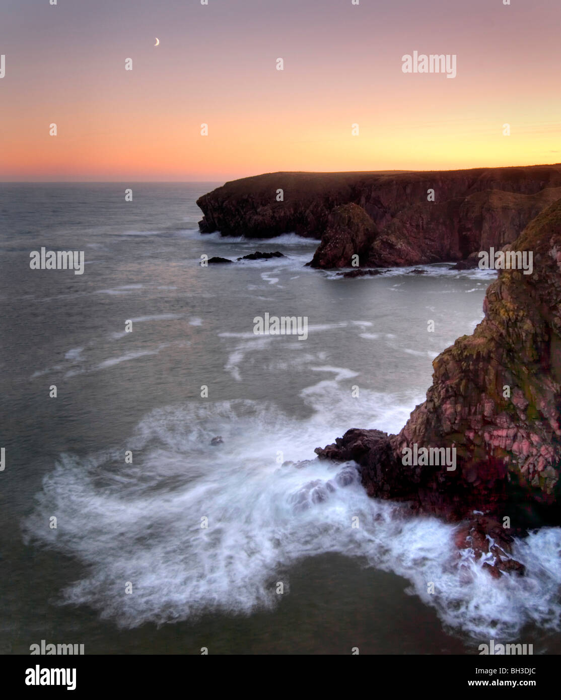 The bullers of buchan, peterhead hi-res stock photography and images ...
