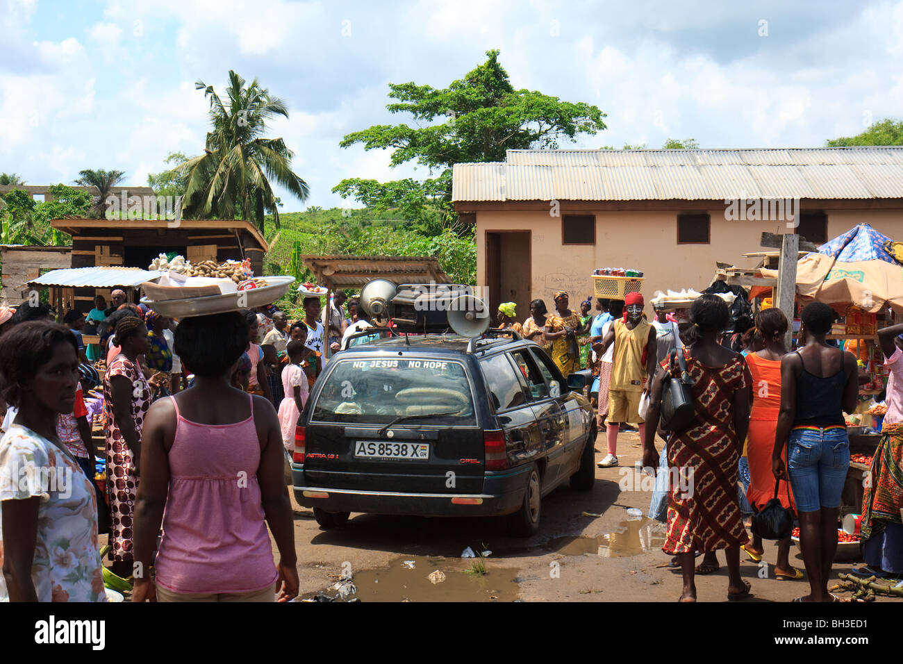 Ghana cars hi-res stock photography and images - Alamy