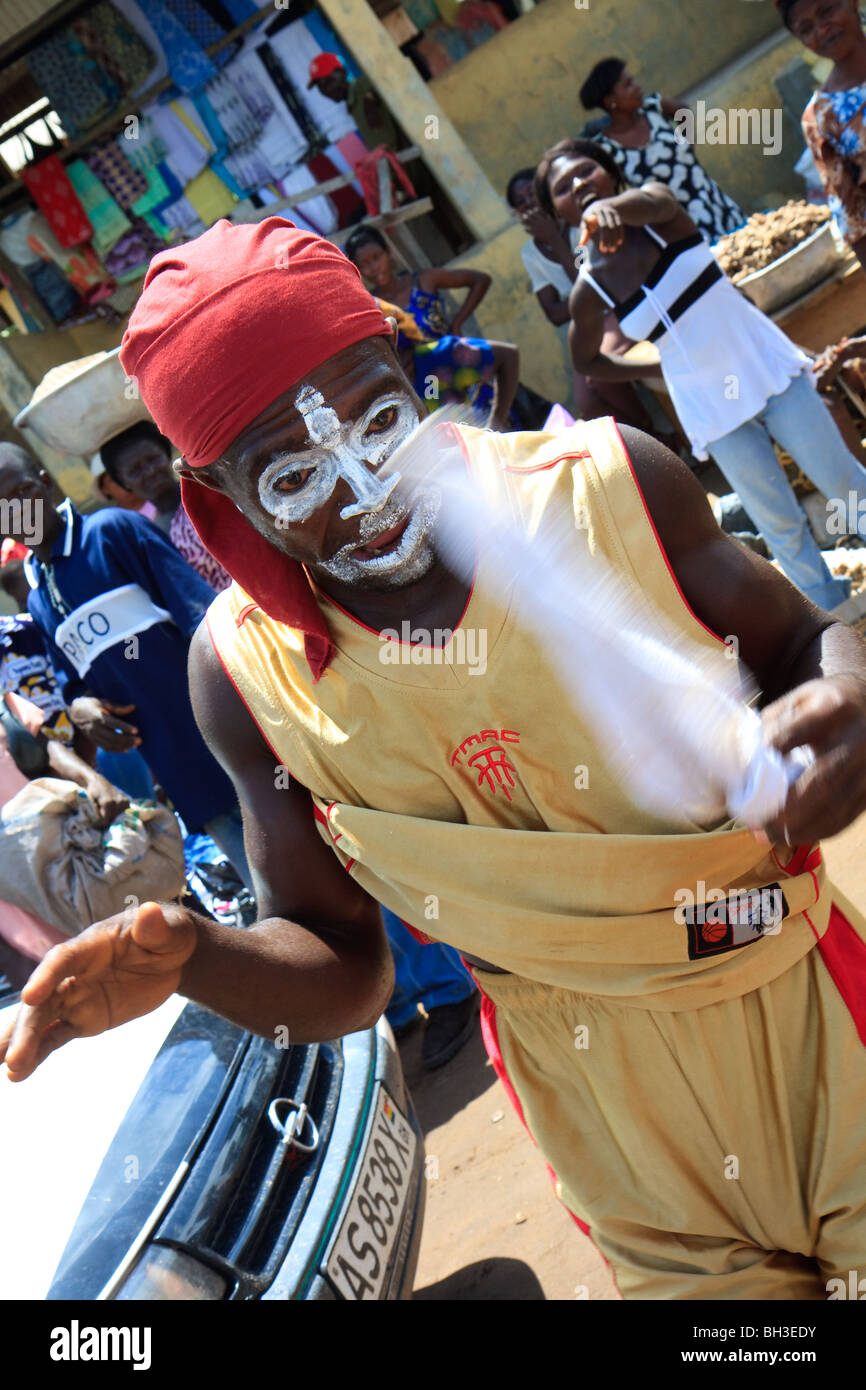 Africa Clowns Ghana Jukwa Market Markets Young Men Stock Photo - Alamy