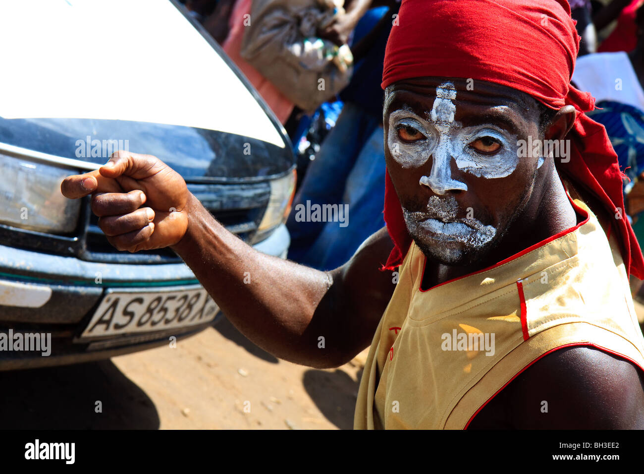 Africa Clowns Ghana Jukwa Market Markets Young Men Stock Photo - Alamy