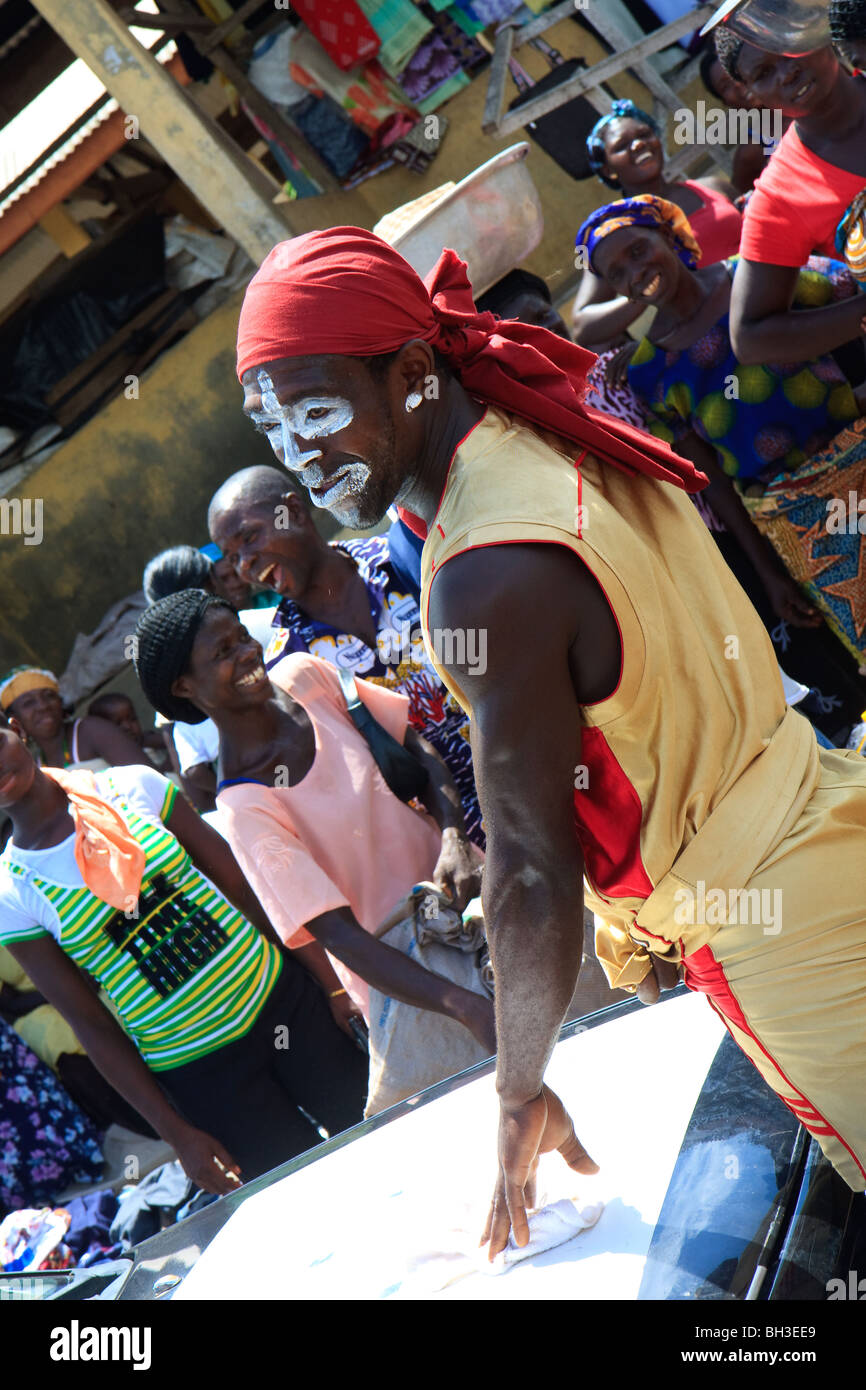 Street clowns hi-res stock photography and images - Alamy