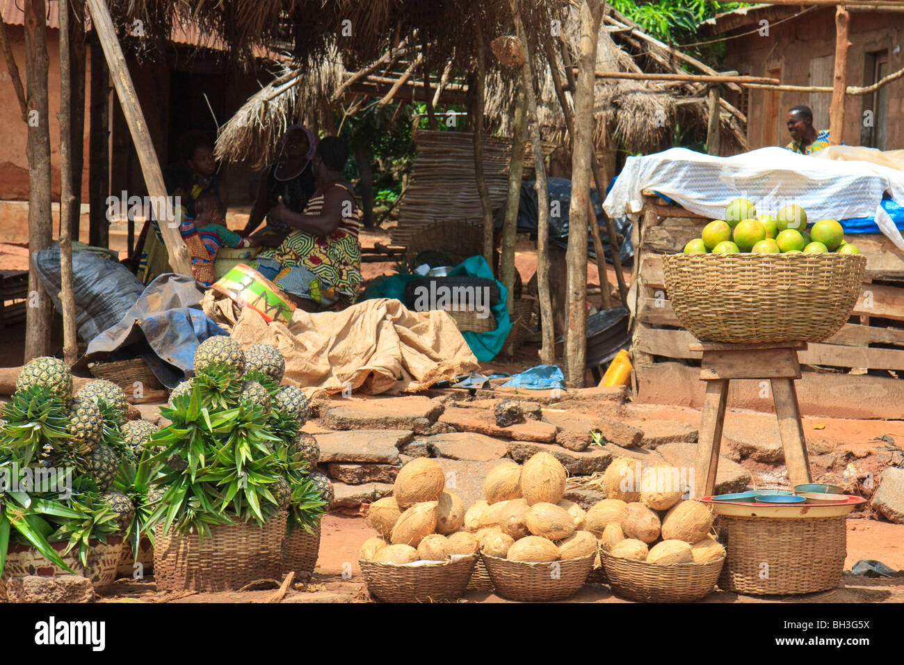 Benin fruit hi-res stock photography and images - Alamy